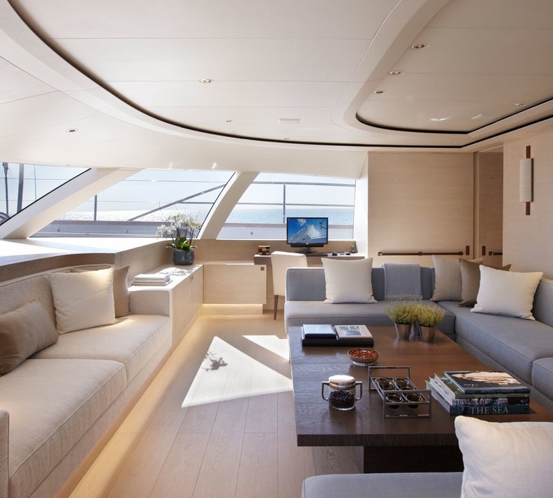 Yacht TWIZZLE, Royal Huisman | CHARTERWORLD Luxury Superyacht Charters